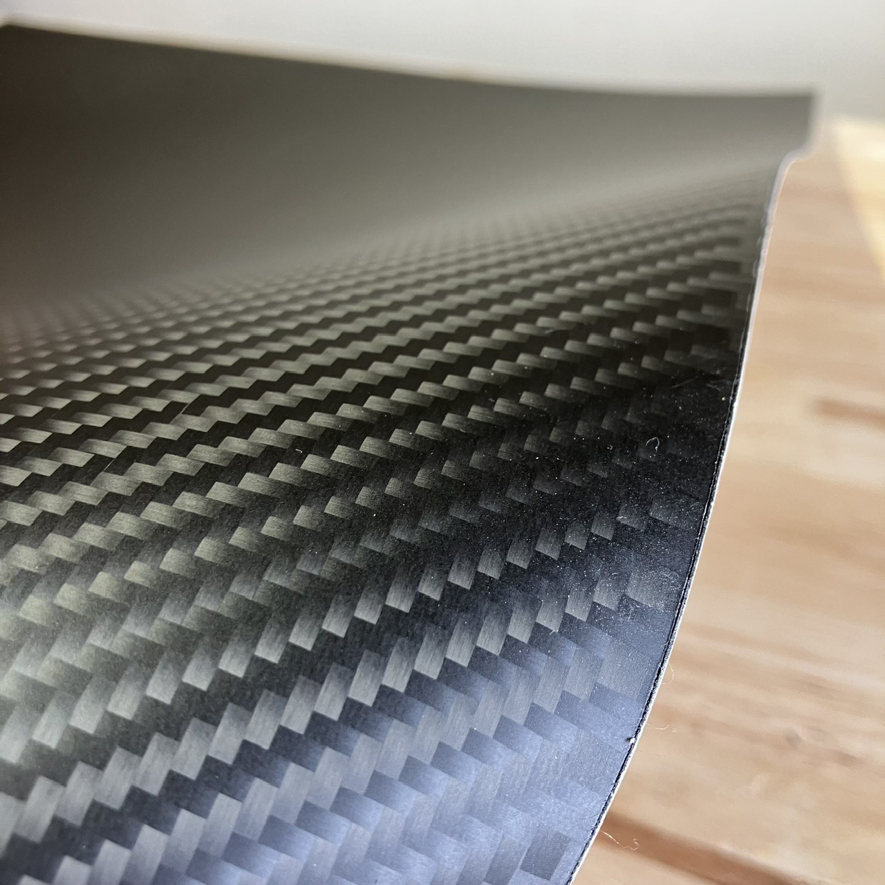 Twill matte carbon fibre HexaSkin™